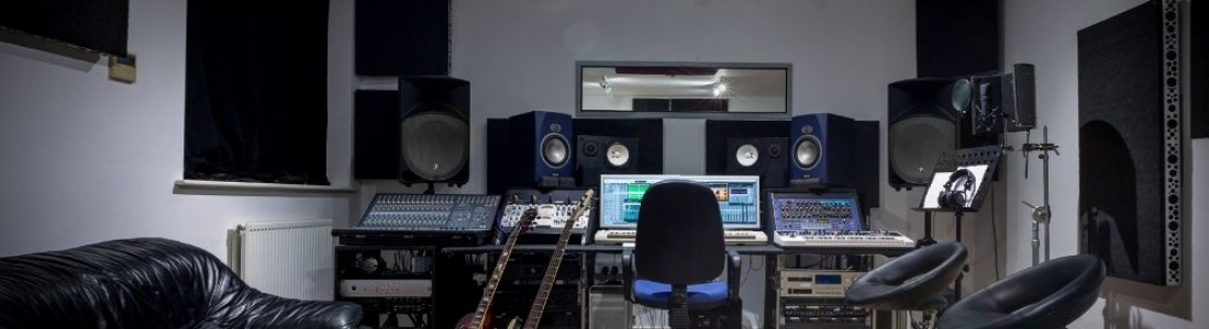 What To Consider When Setting Up a Recording Studio